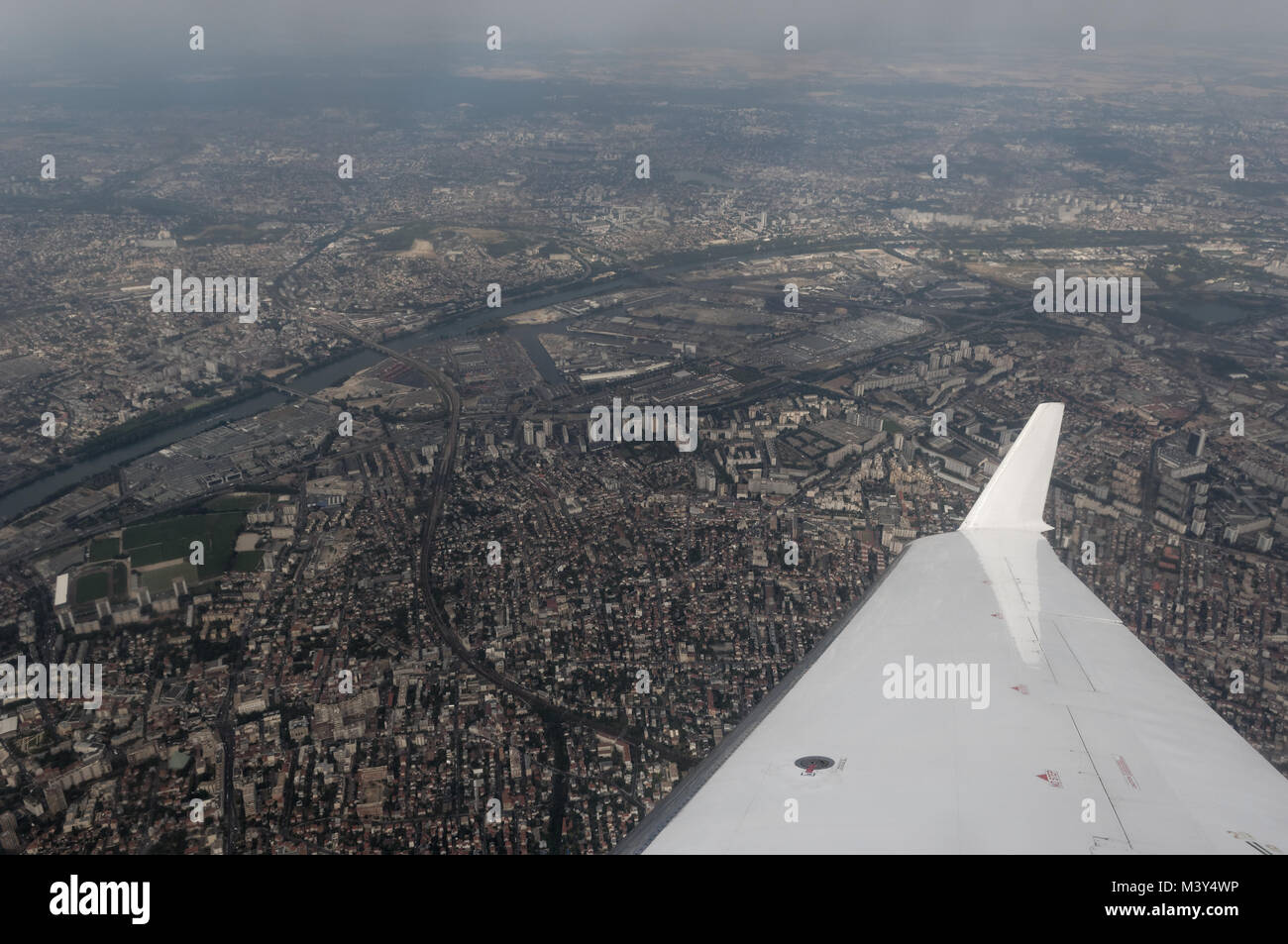 Aircraft in paris hi-res stock photography and images - Alamy