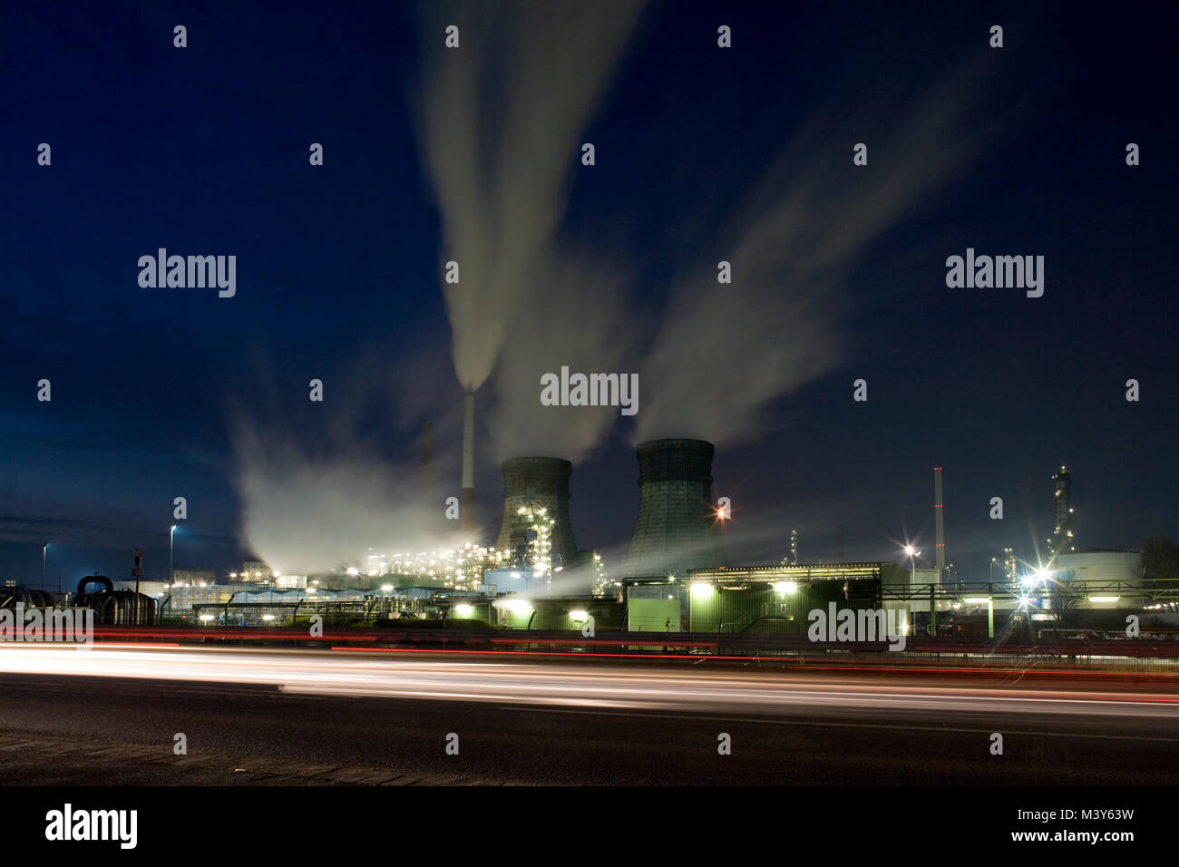 Refinery in Wesseling near Cologne, Germany Stock Photo - Alamy
