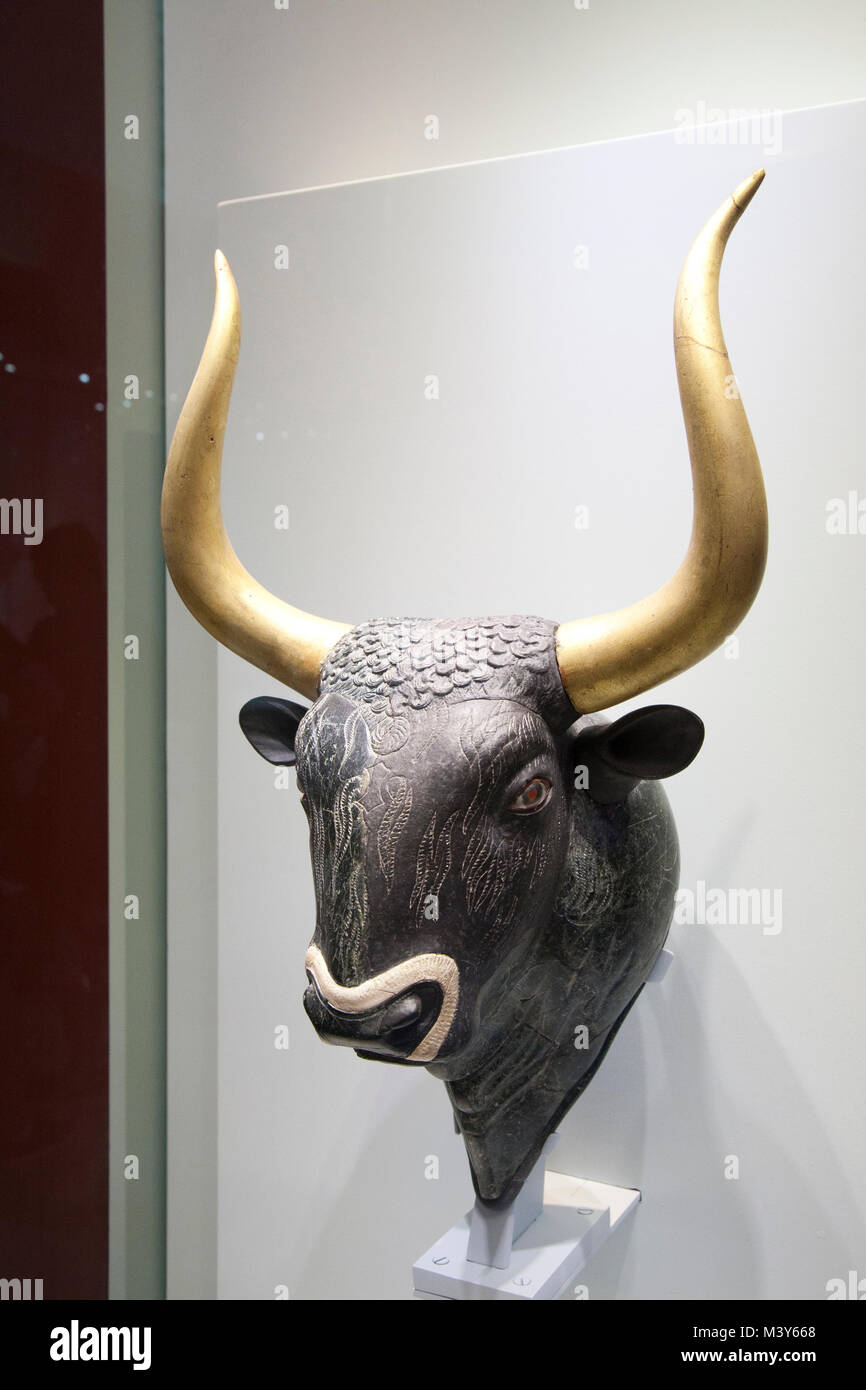 Rhyton knossos hi-res stock photography and images - Alamy