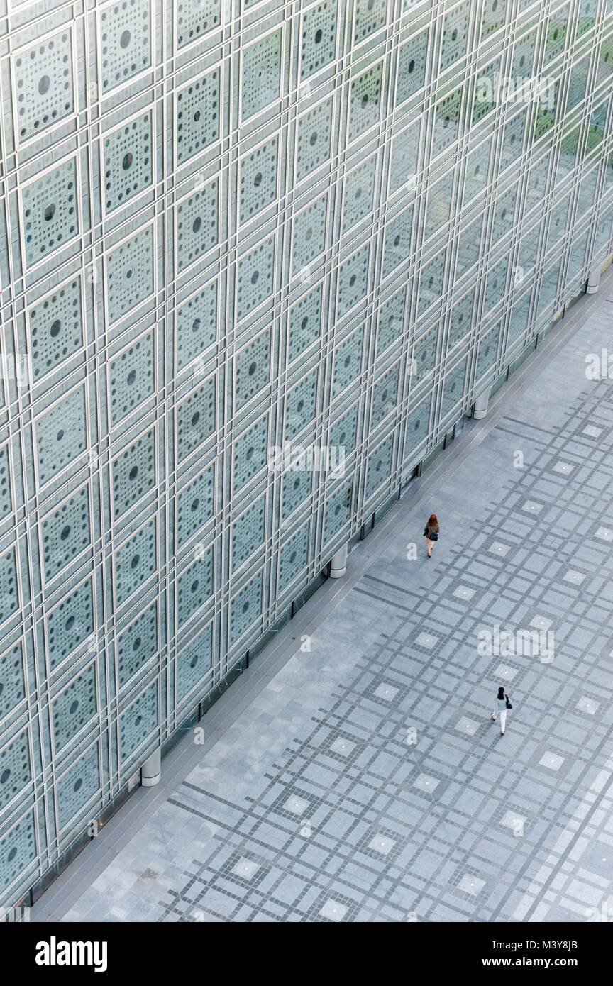 France, Paris, the Arab World Institute, designed by architects, Jean ...