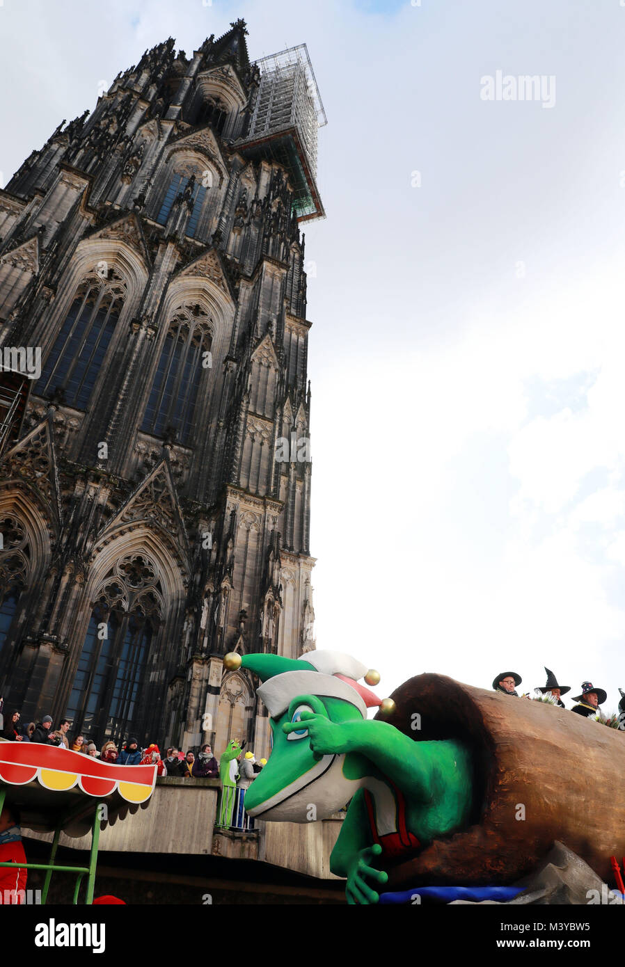 Float carnival parade cologne hi-res stock photography and images - Alamy