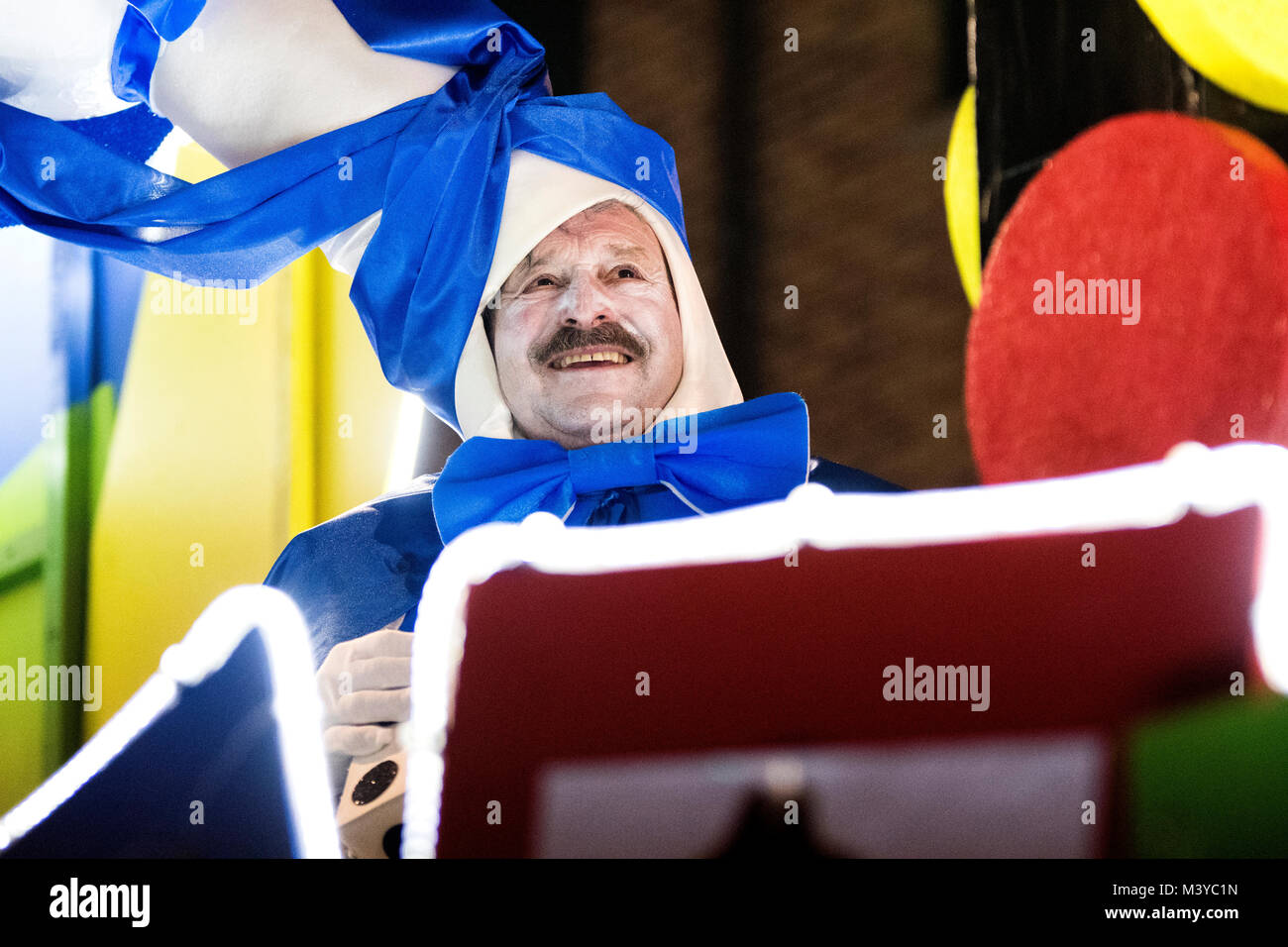 Gijon, Spain. 12th February 2018. A man wears costume of Game of the ...