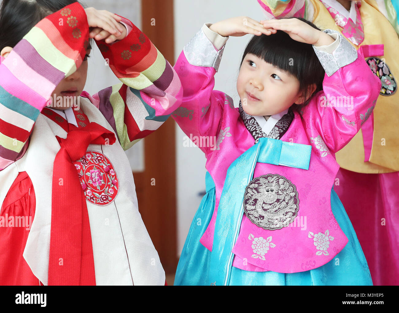 13th Feb, 2018. Learning to bow Children learn how to bow for Lunar New ...