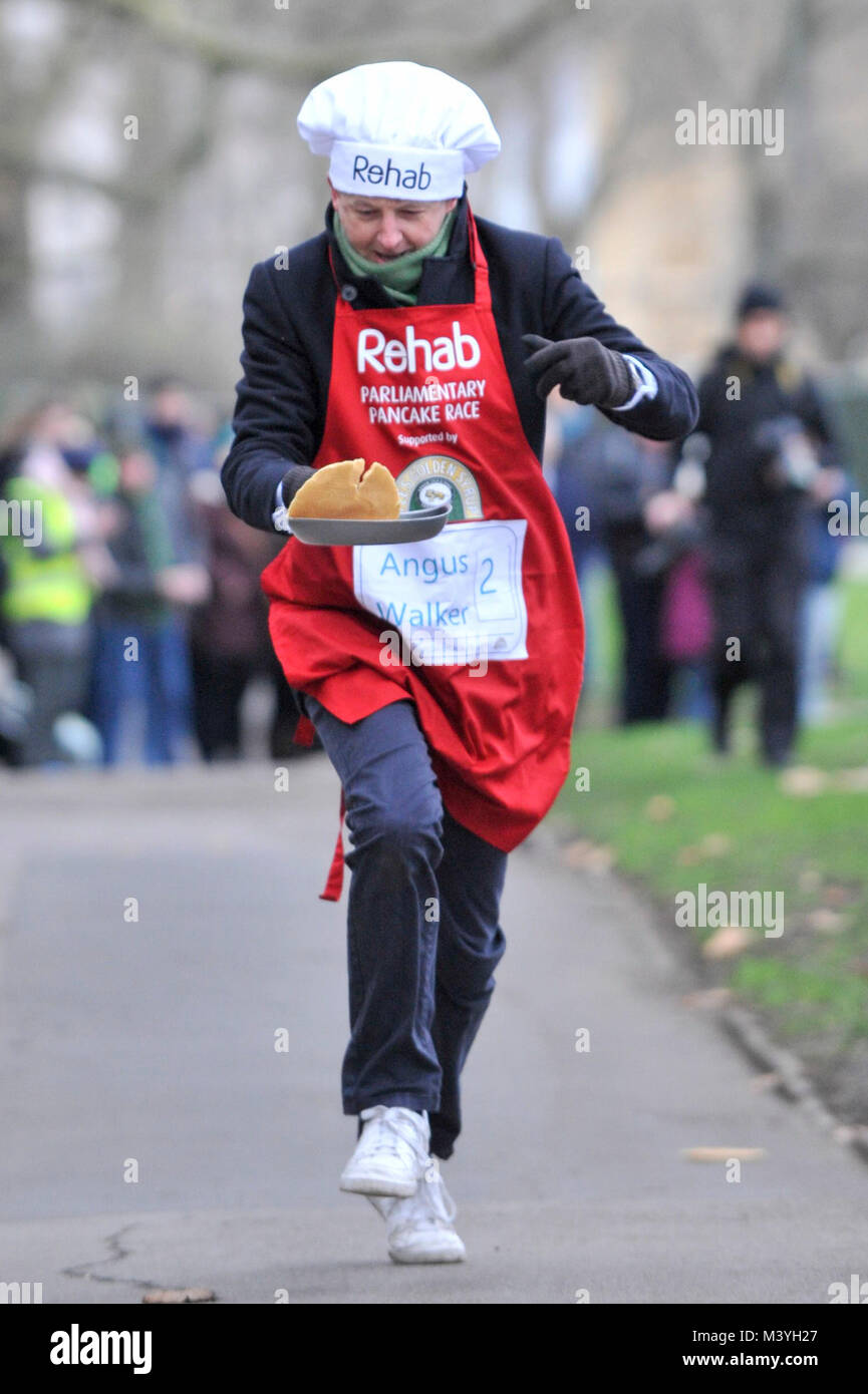 Angus walker channel 4 hi-res stock photography and images - Alamy