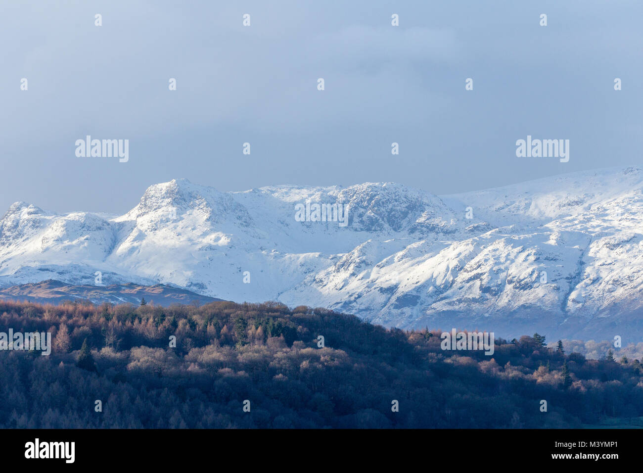 Lake Windermere, Cumbria. 13th Feb, 2018. UK Weather: Bright clear sky ...