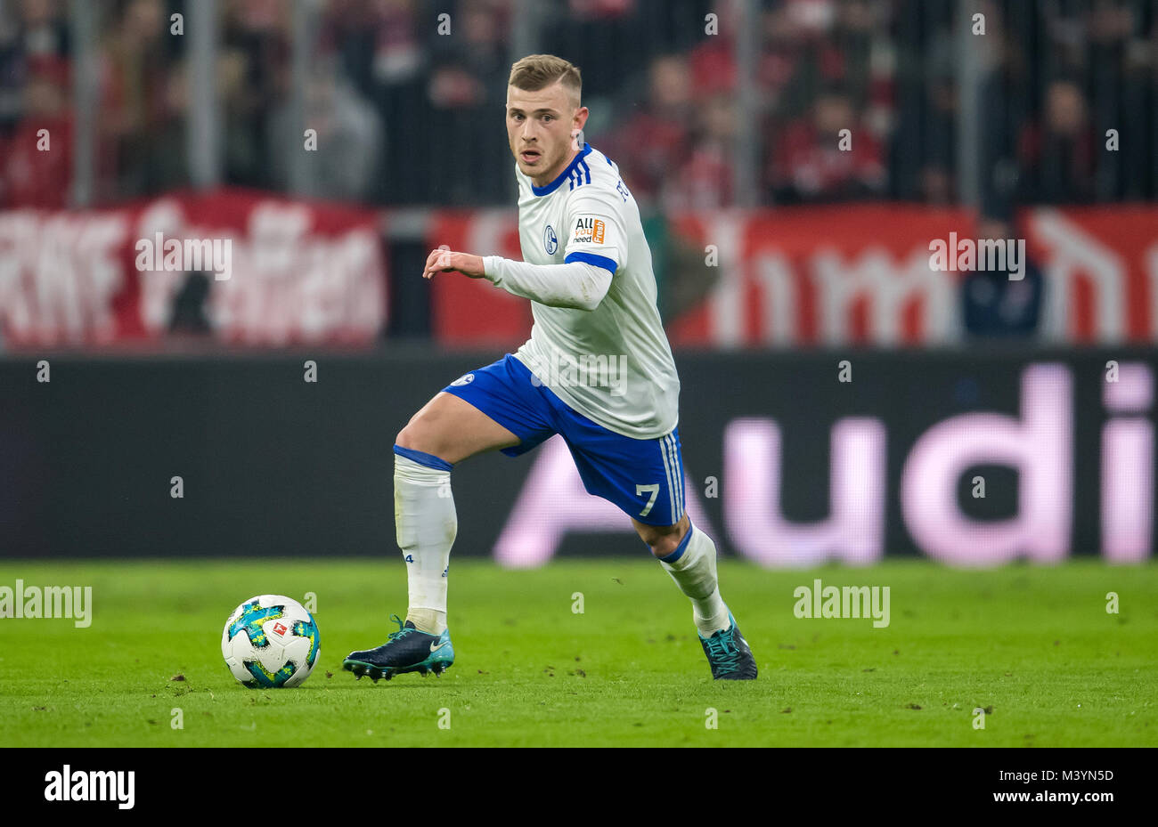 Schalke 04's Max Meyer plays the ball during the match against Bayern ...