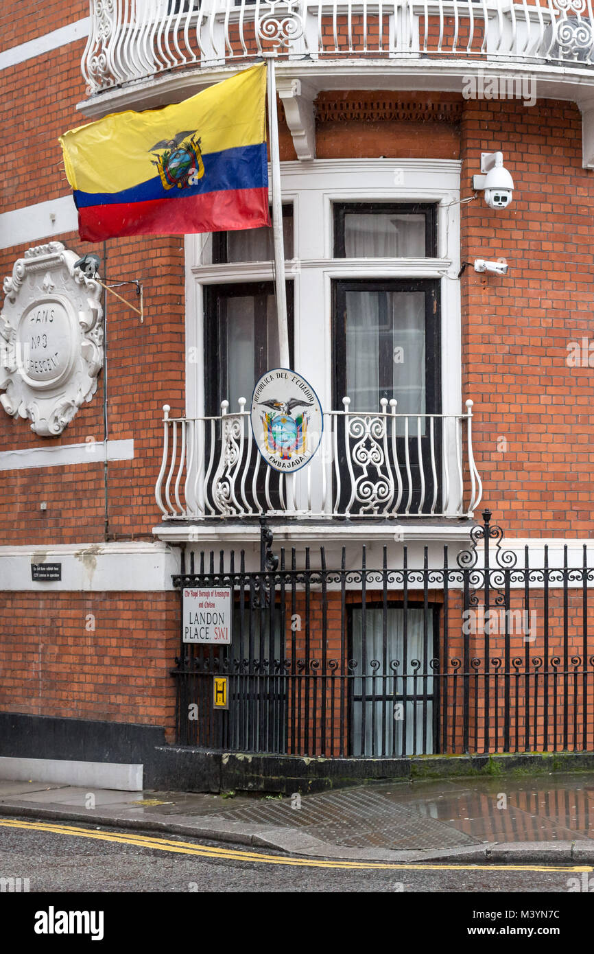 Ecuadorean embassy balcony hi-res stock photography and images - Alamy