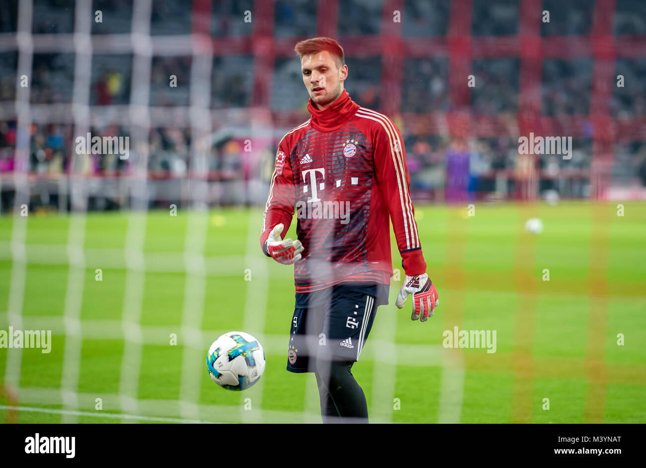 Munich, Germany. 10th Feb, 2018. Bayern Munich's goalkeeper Sven ...