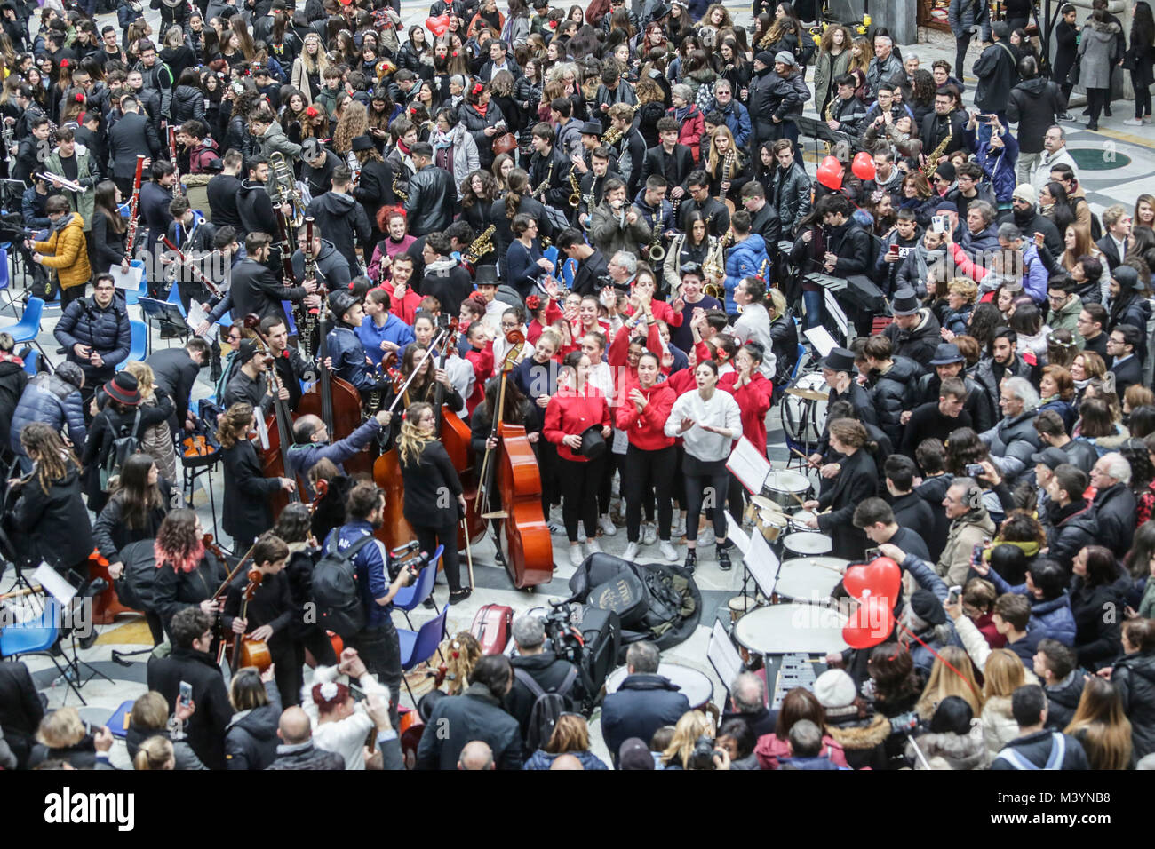 Record breaking performance hi-res stock photography and images - Alamy