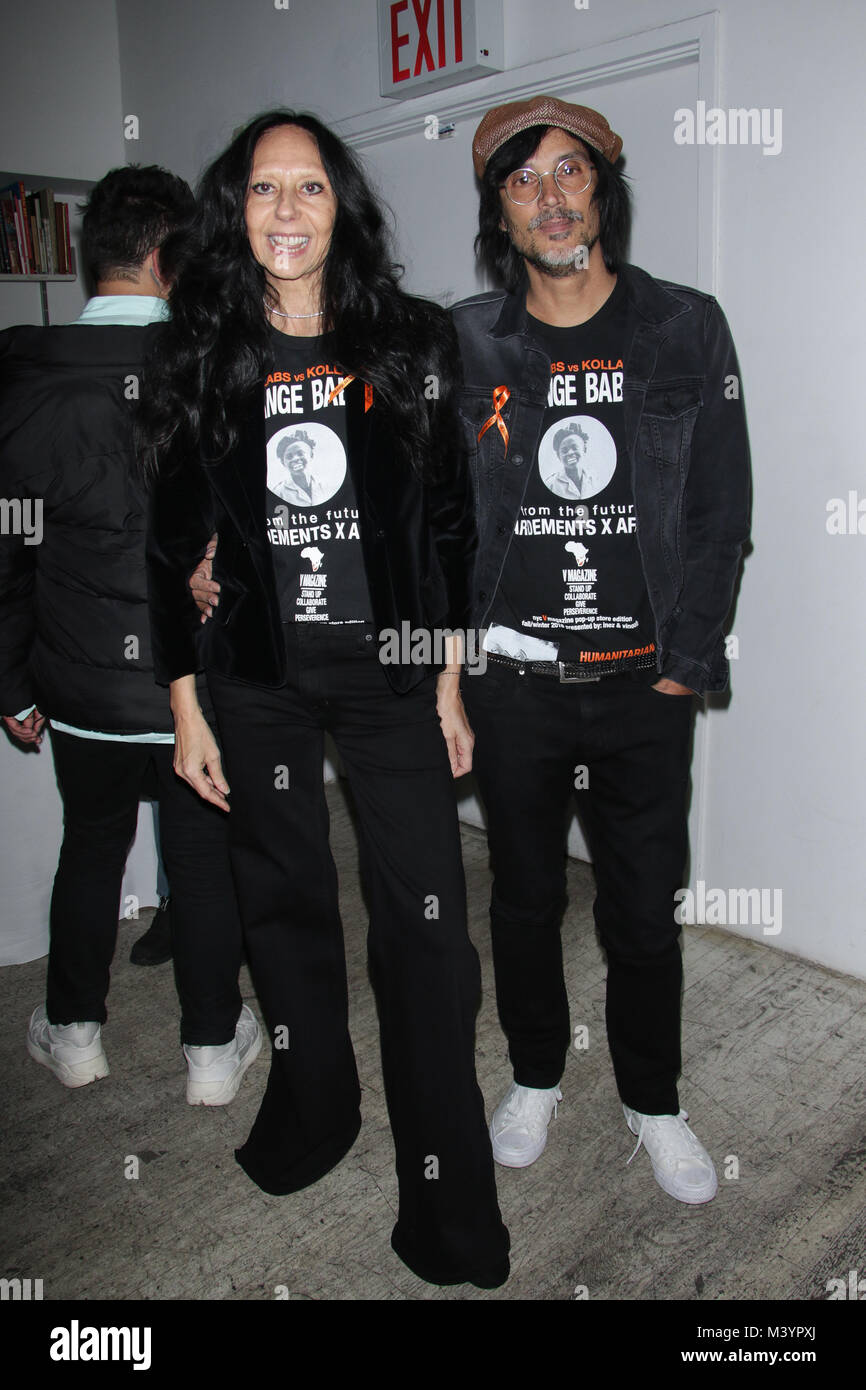 Inez vinoodh hi-res stock photography and images - Alamy