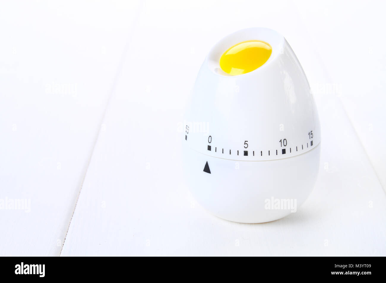 cooking timer kitchen clock alarm on white Stock Photo - Alamy