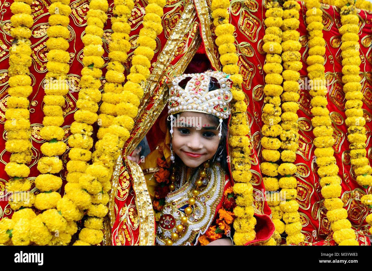 Jammu, India. 12th Feb, 2018. An Indian girl dressed as Goddess Parvati ...