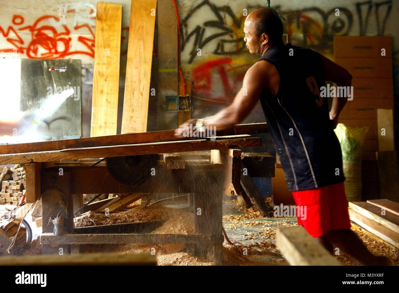 Filipino carpenter hi-res stock photography and images - Alamy