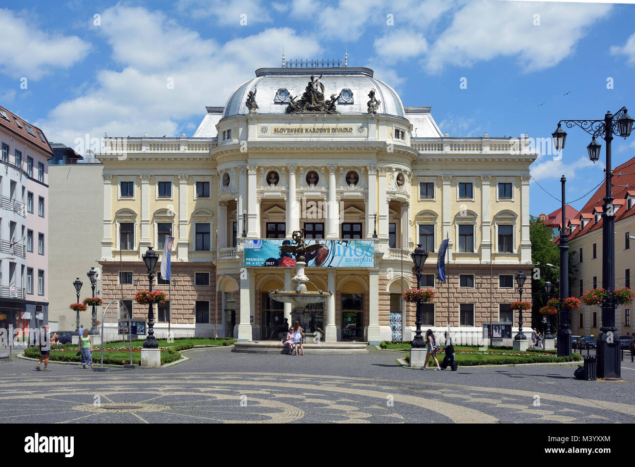 Slovak National Theatre on the Hviezdoslavovo Square in Bratislava ...