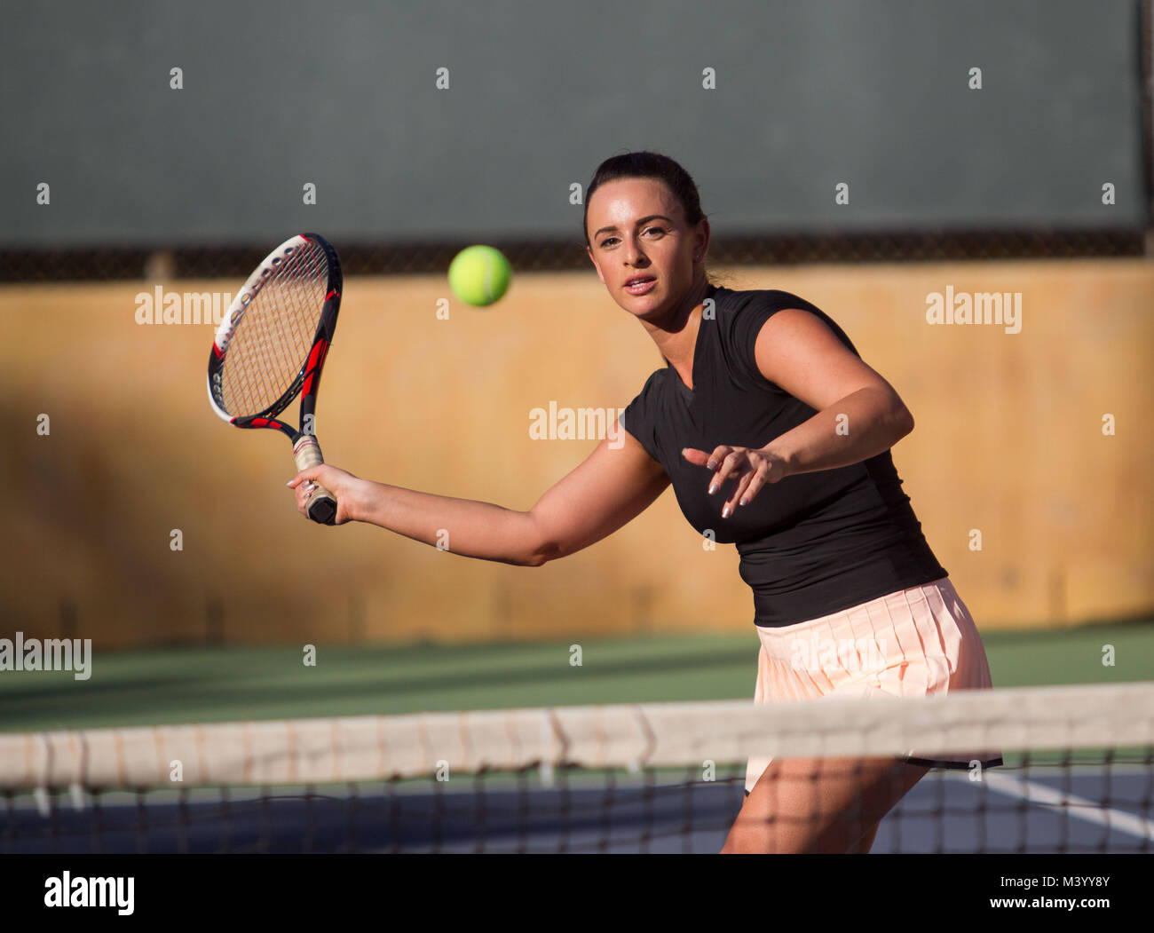 Ful figured hi-res stock photography and images - Alamy