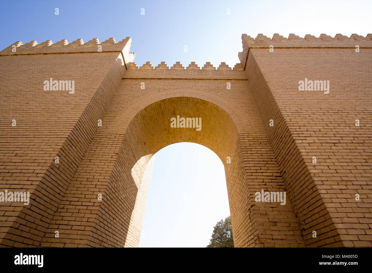 Picture of one of the gates of the ancient city of Babylon, its A huge ...