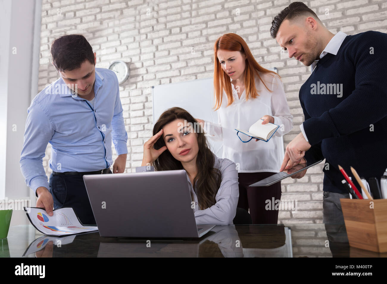 Business woman ashamed hi-res stock photography and images - Alamy