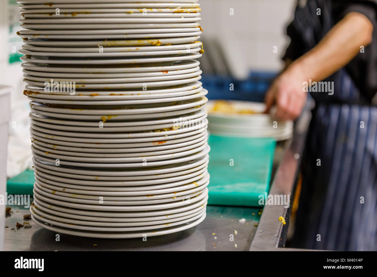 Dirty washing up pile hi-res stock photography and images - Alamy