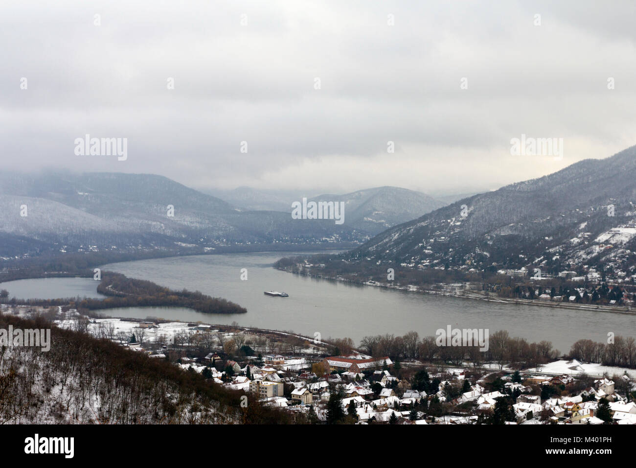 The Danube river at the Danube bend in Domos, Hungary Stock Photo - Alamy