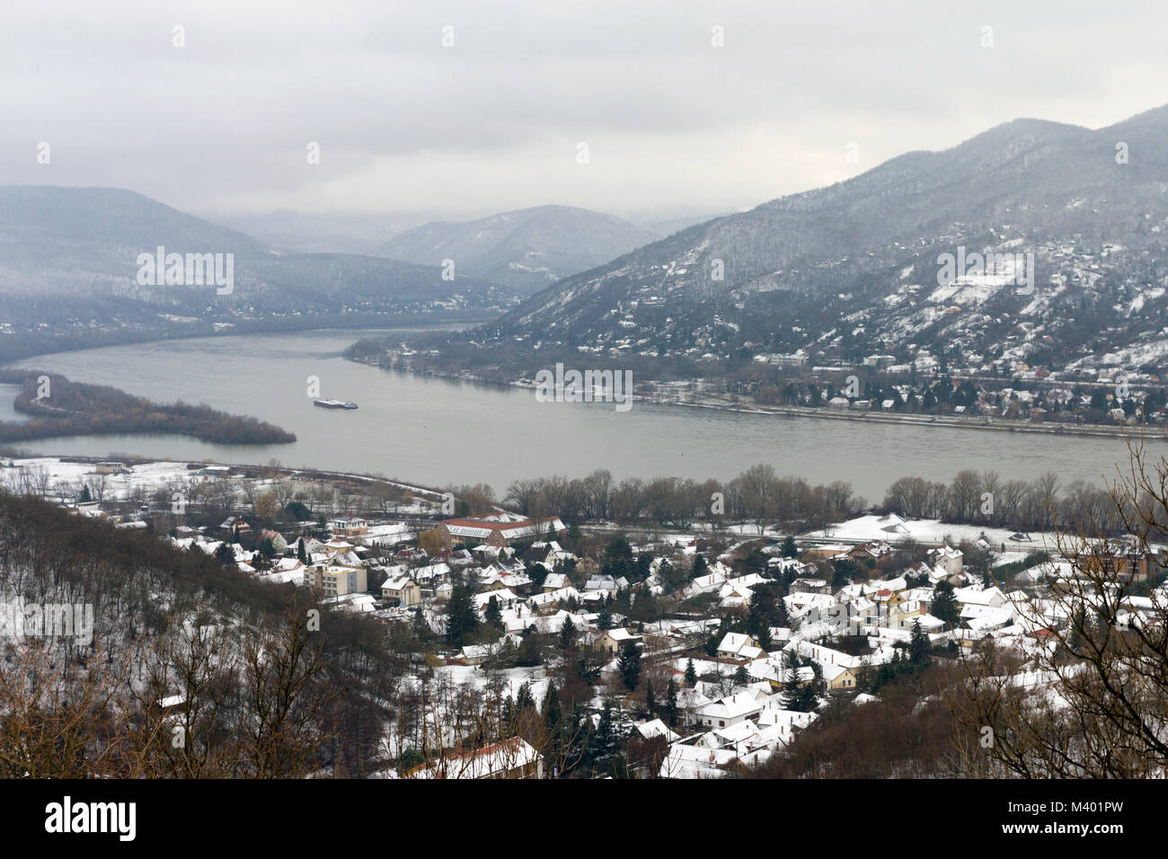 The Danube river at the Danube bend in Domos, Hungary Stock Photo - Alamy