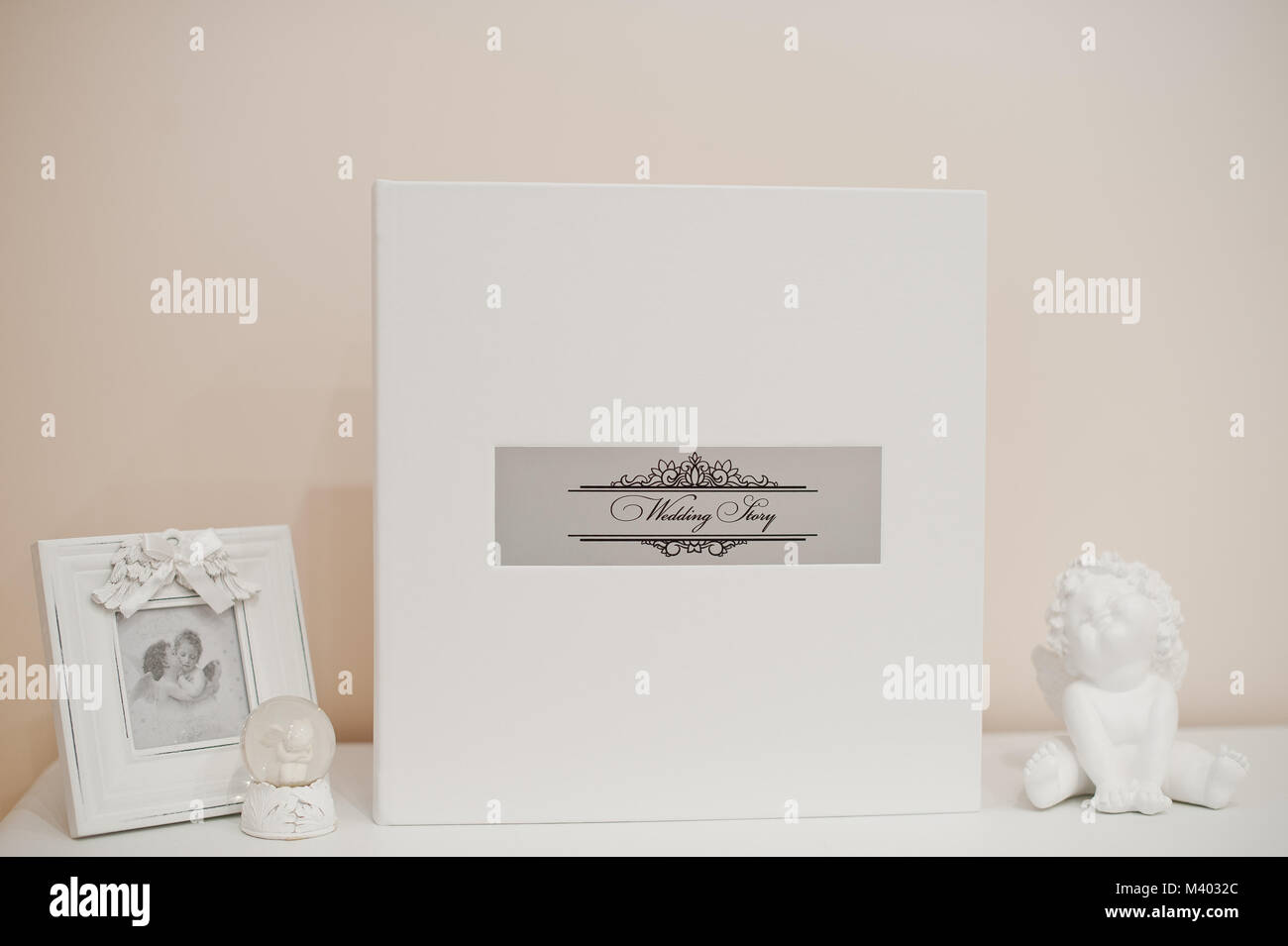 Photobook frame hi-res stock photography and images - Alamy