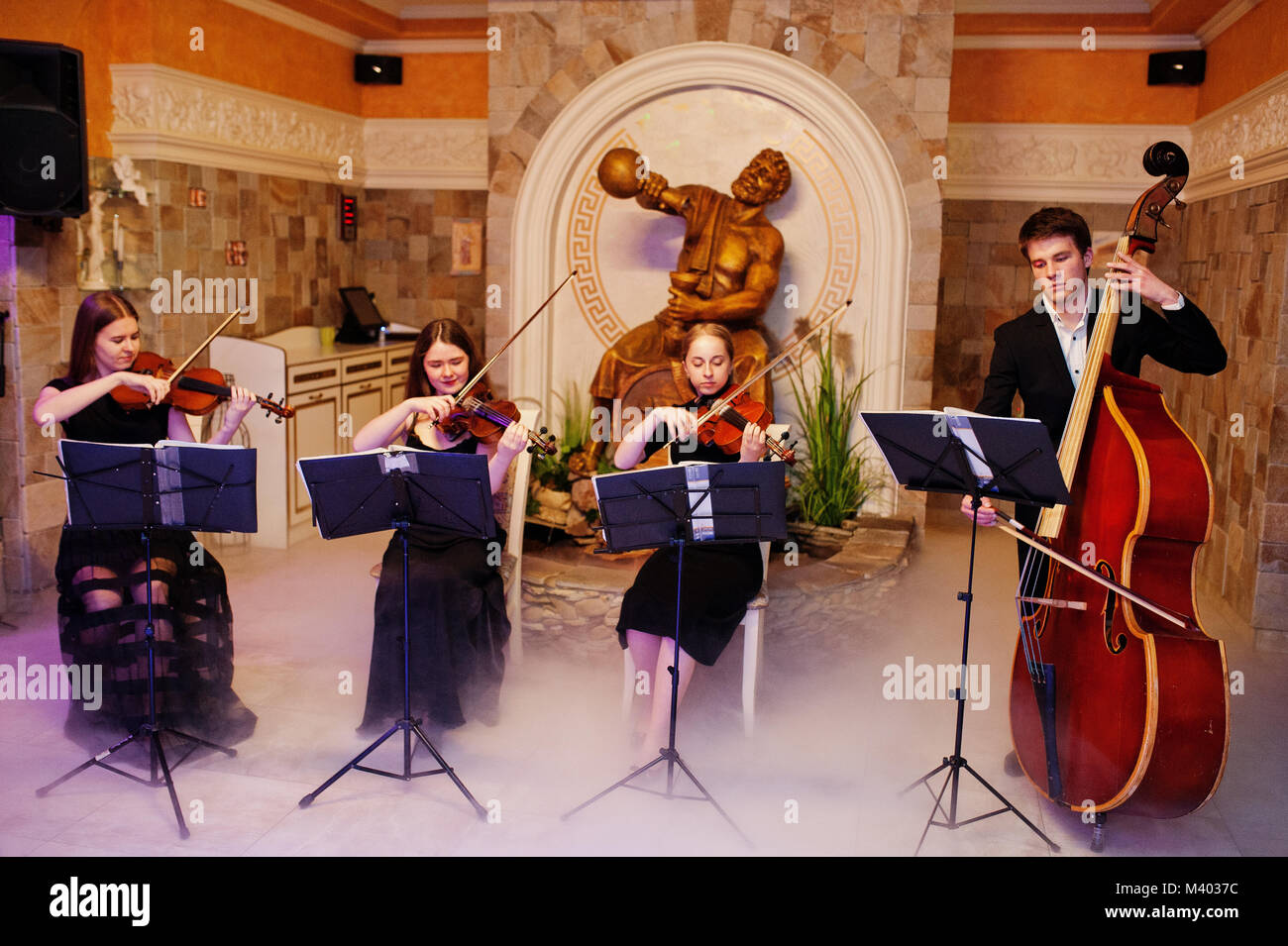 Band Playing At Wedding Reception High Resolution Stock Photography and ...