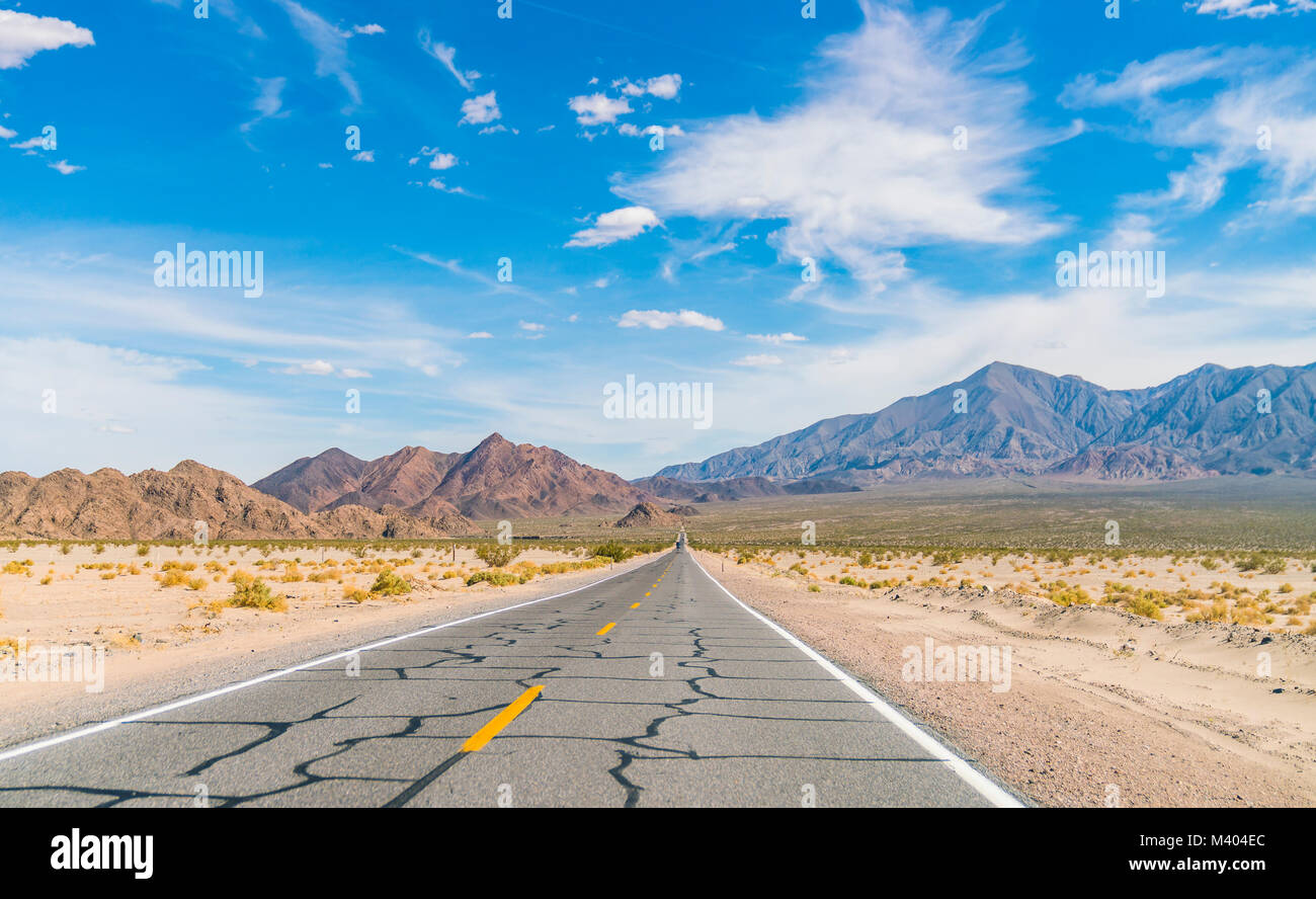 Death valley scenic road highway national park hi-res stock photography ...