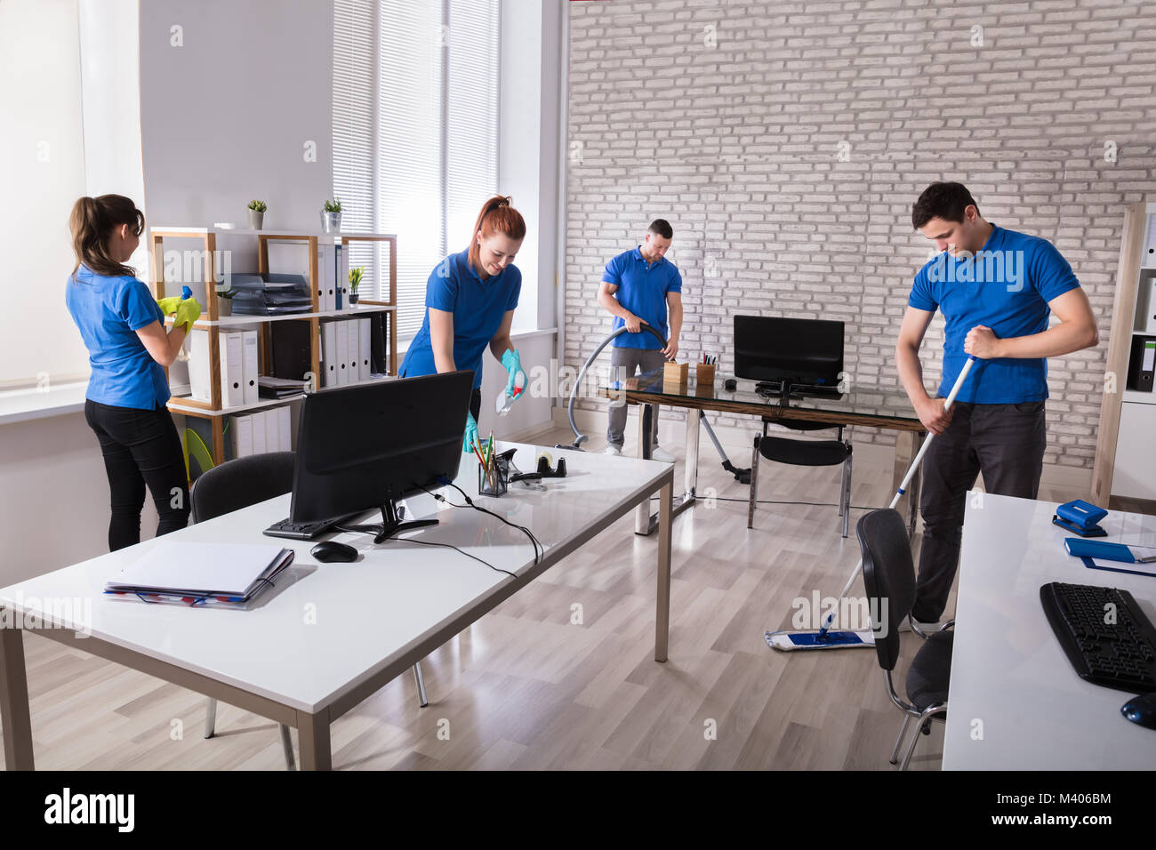 Dirty workplace hi-res stock photography and images - Alamy