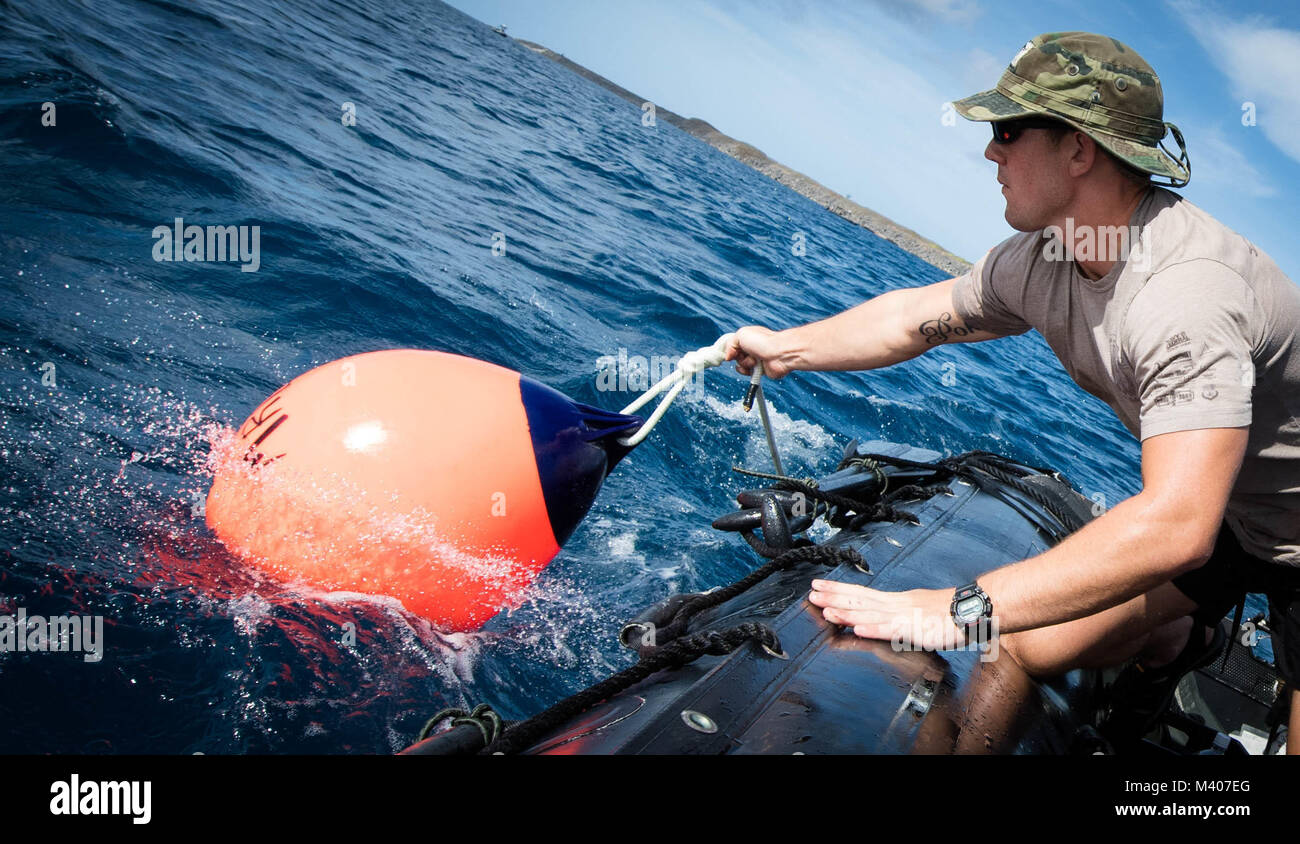 3rd explosive ordnance disposal unit hi-res stock photography and ...