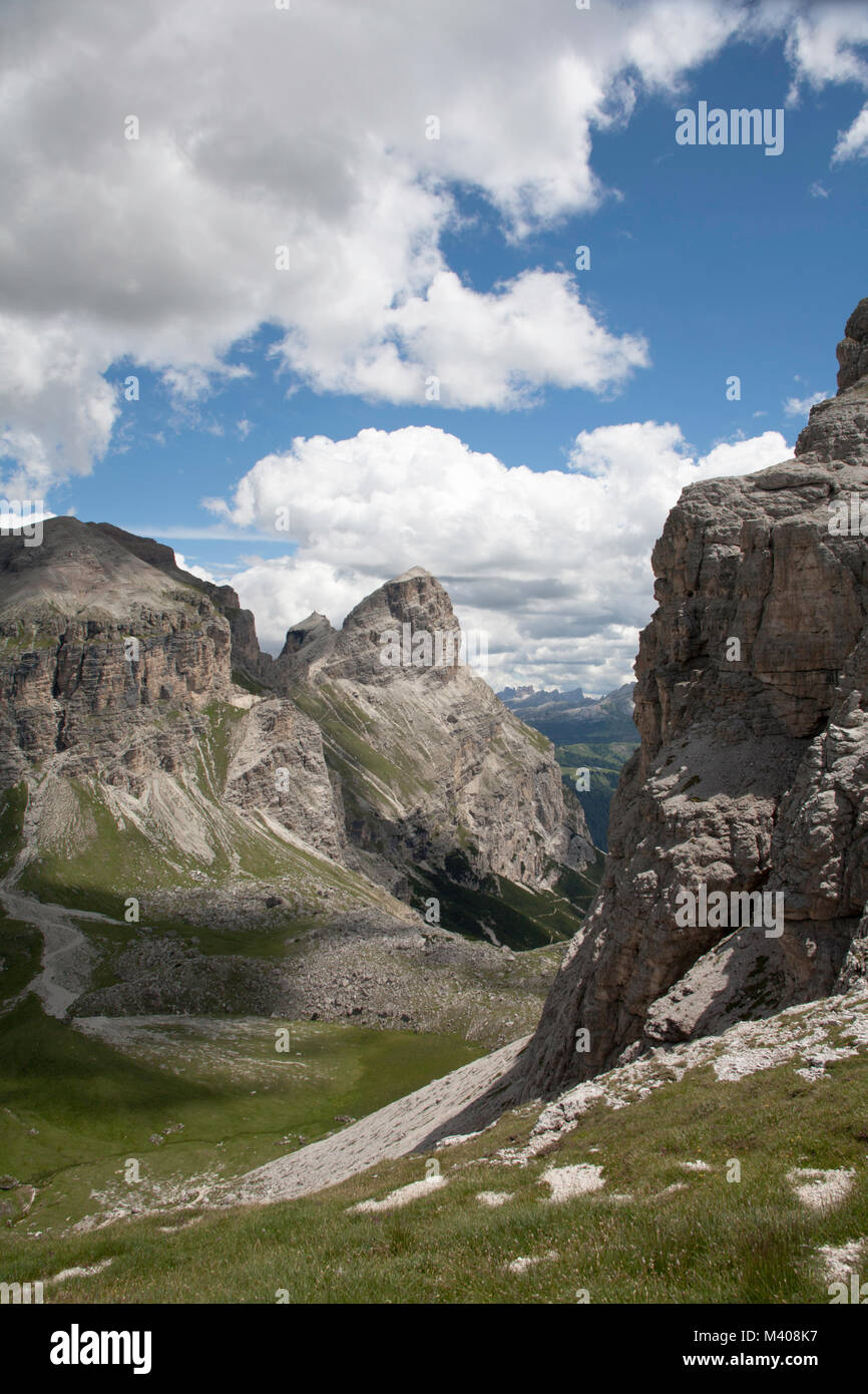 A view looking along the Langental or Vallunga Valley in the Naturpark ...