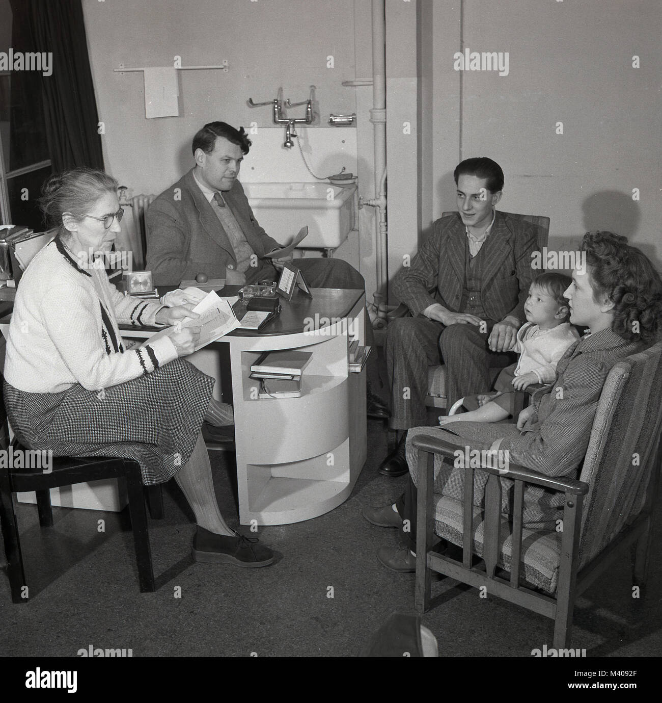 1950s doctor hi-res stock photography and images - Alamy