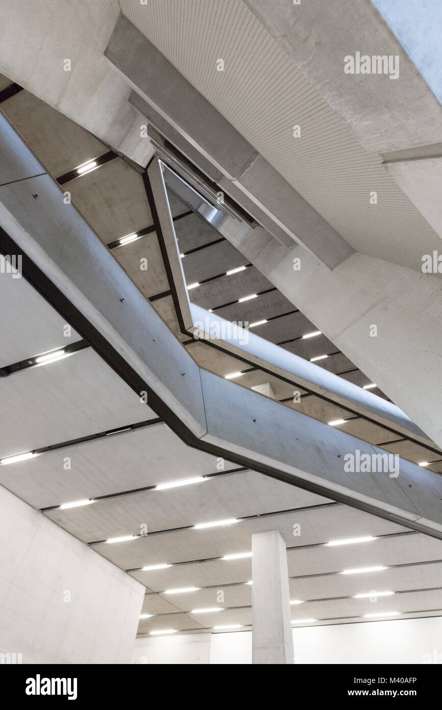 tate modern extension interior Stock Photo - Alamy