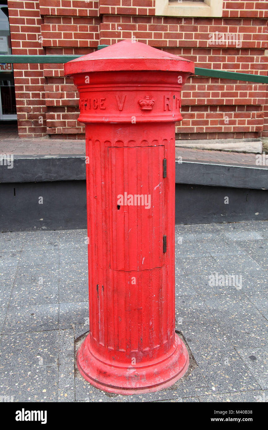 Victorian pillar box hi-res stock photography and images - Alamy