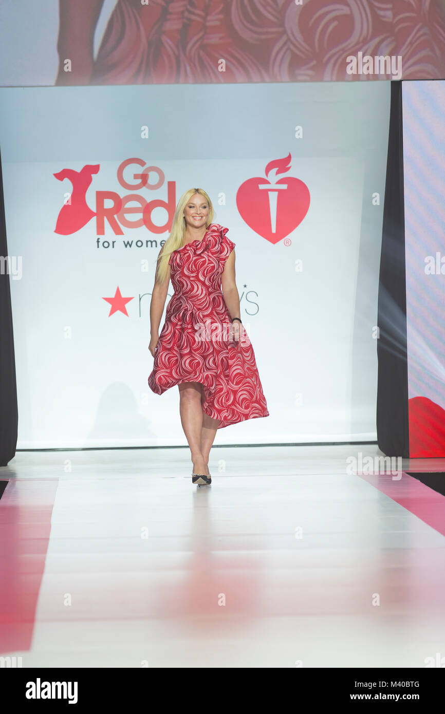 New York, NY - February 8, 2018: Elizabeth Rohm wearing gown DurDoux by ...