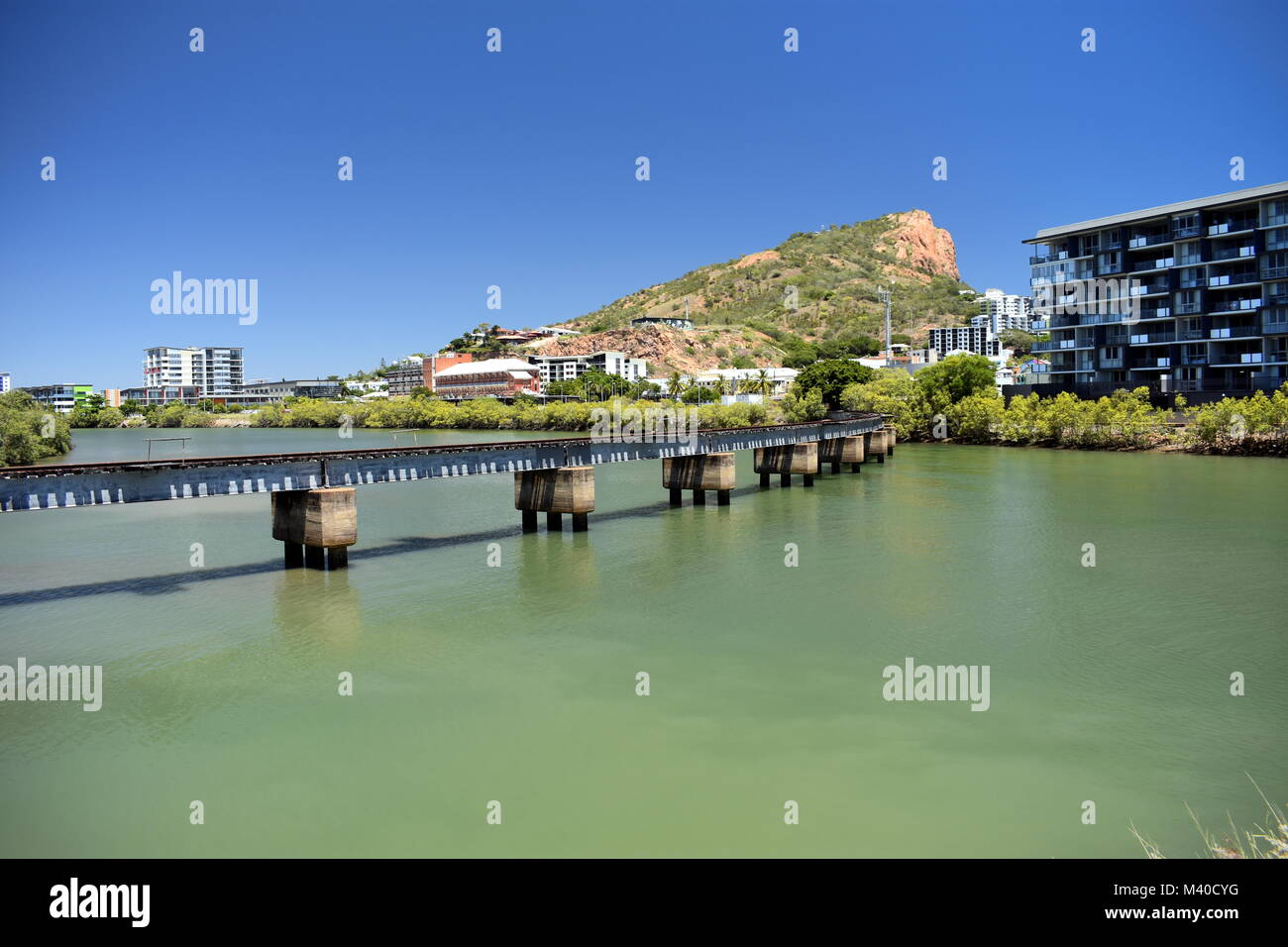 Townsville castle hill hi-res stock photography and images - Alamy