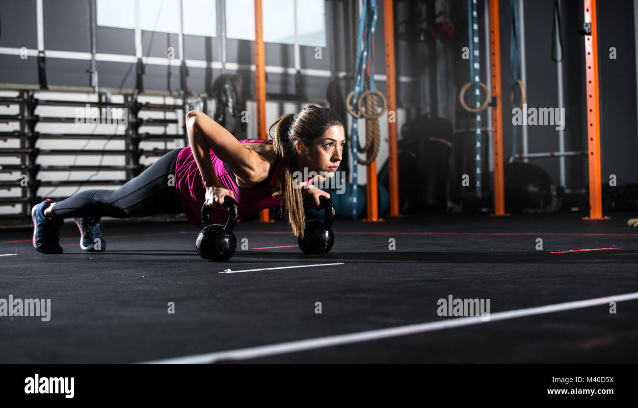 Athletic girl gym hi-res stock photography and images - Alamy