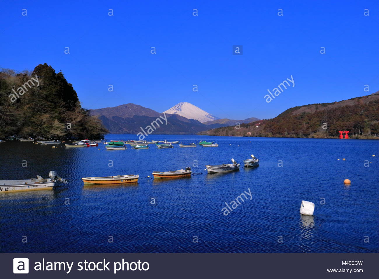 Lake Ashinoko Stock Photos & Lake Ashinoko Stock Images - Alamy
