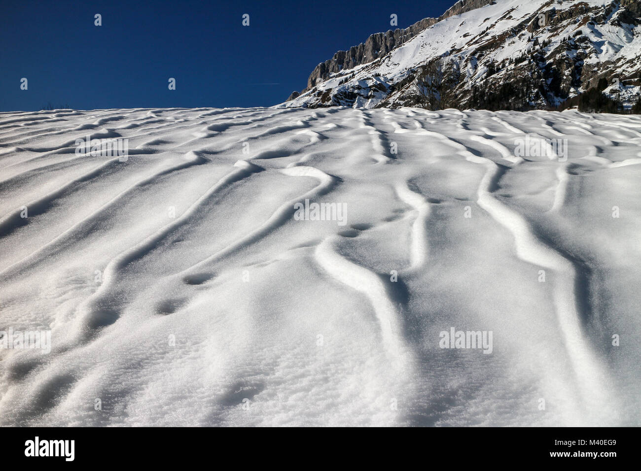 Snow pack structure hi-res stock photography and images - Alamy
