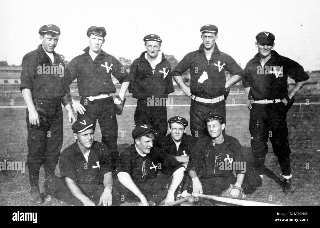 NH 102666: USS Villalobos (PG-42). Ship’s baseball team in the Asiatic ...