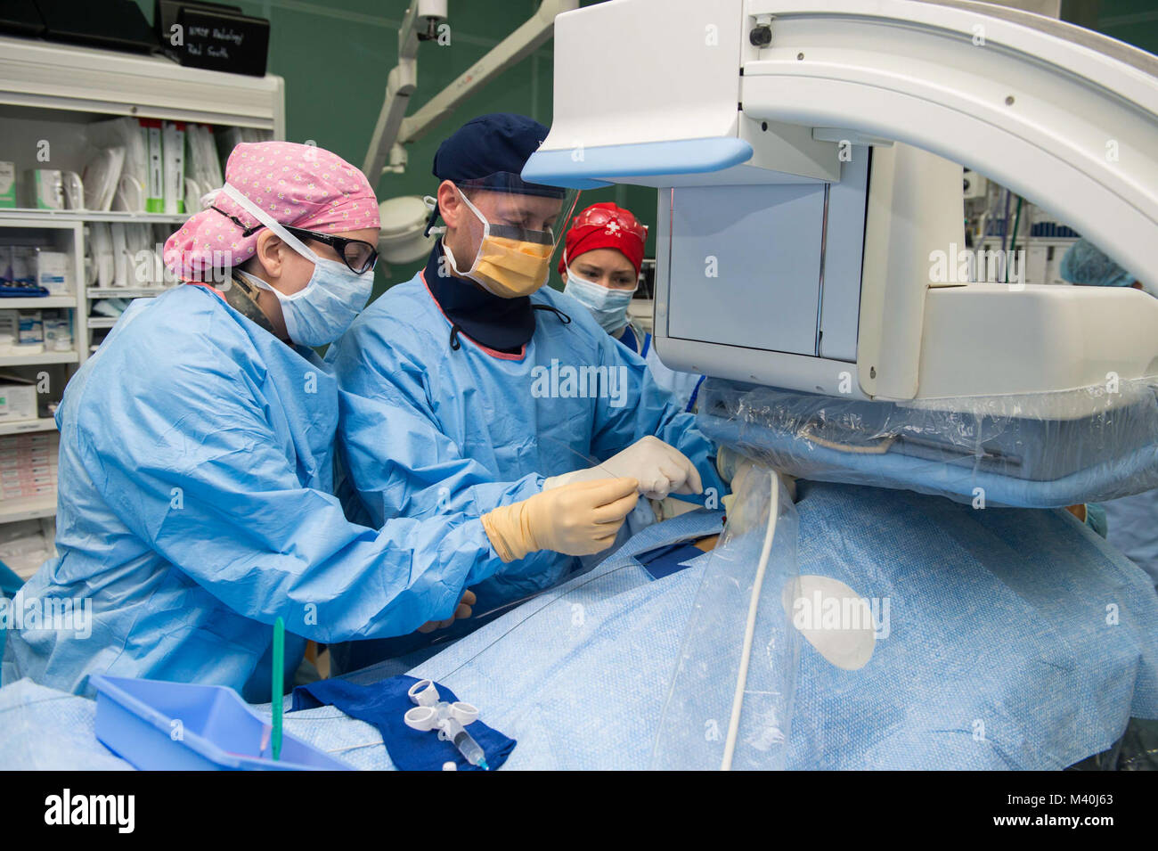 150425-N-NK134-049 CARIBBEAN SEA (April 25, 2015) – From right ...