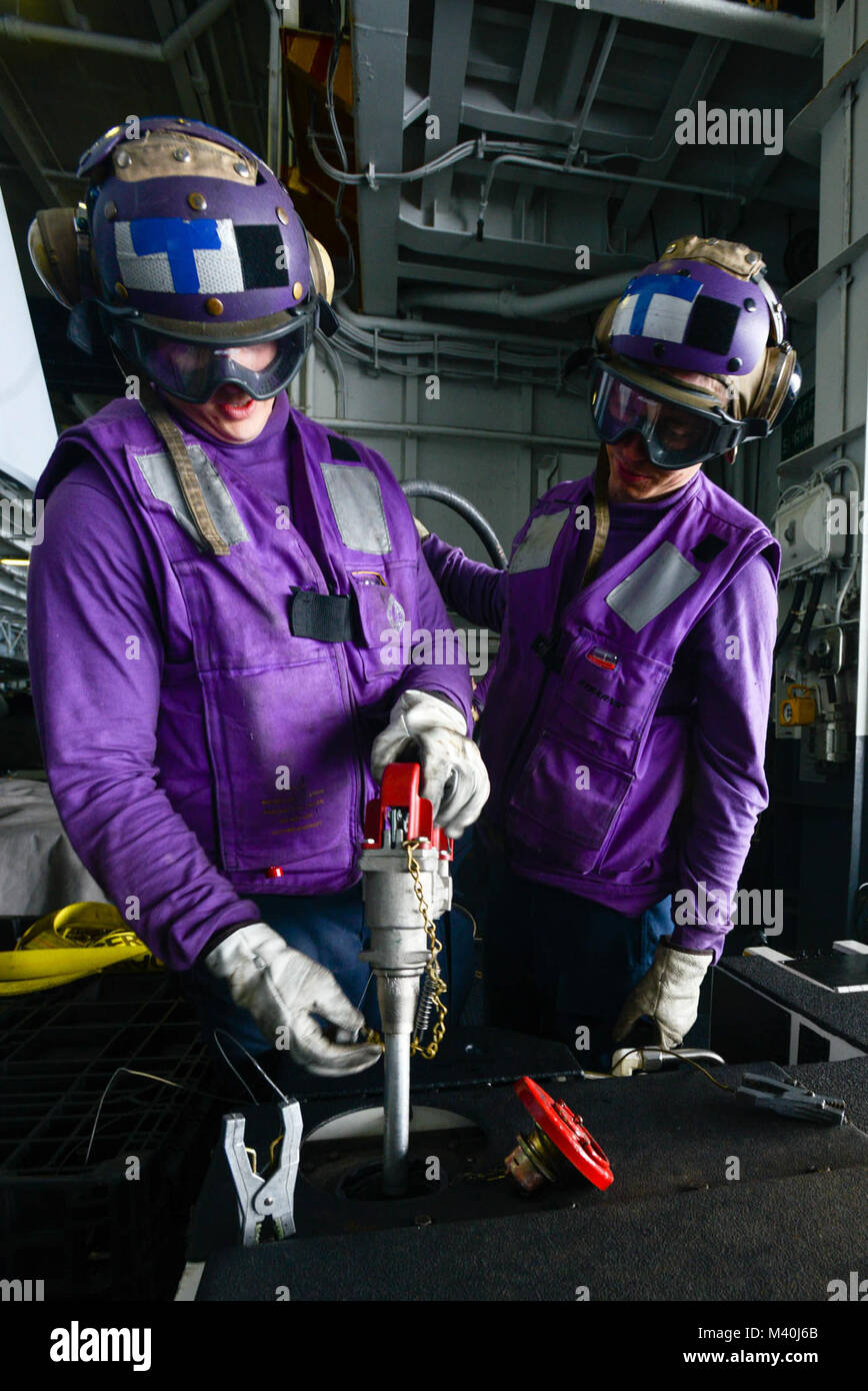150425-N-GZ947-001 PACIFIC OCEAN (April 25, 2015) - Airman Recruit Neil ...