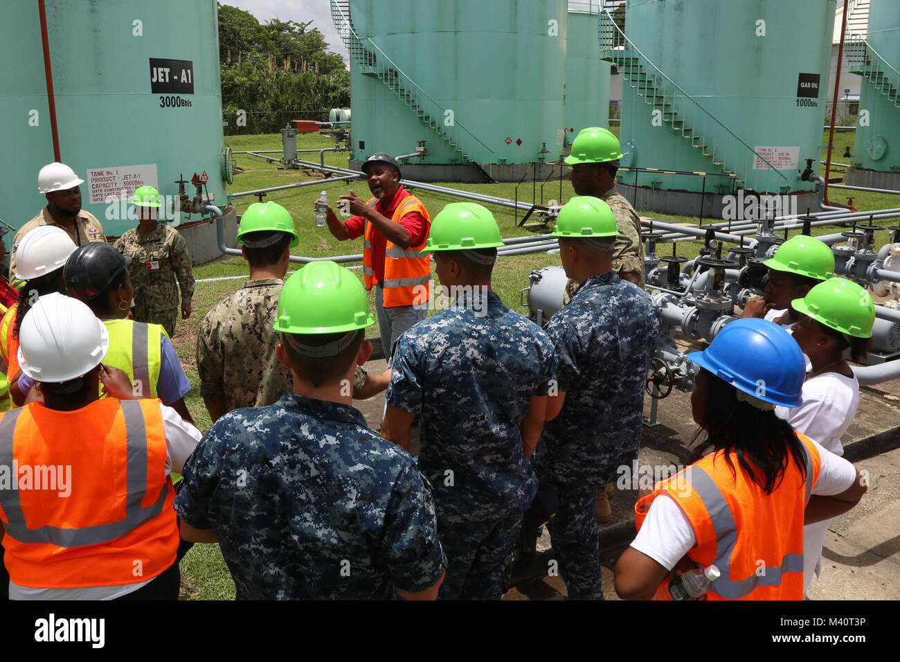 Navy environmental and preventive medicine hi-res stock photography and ...