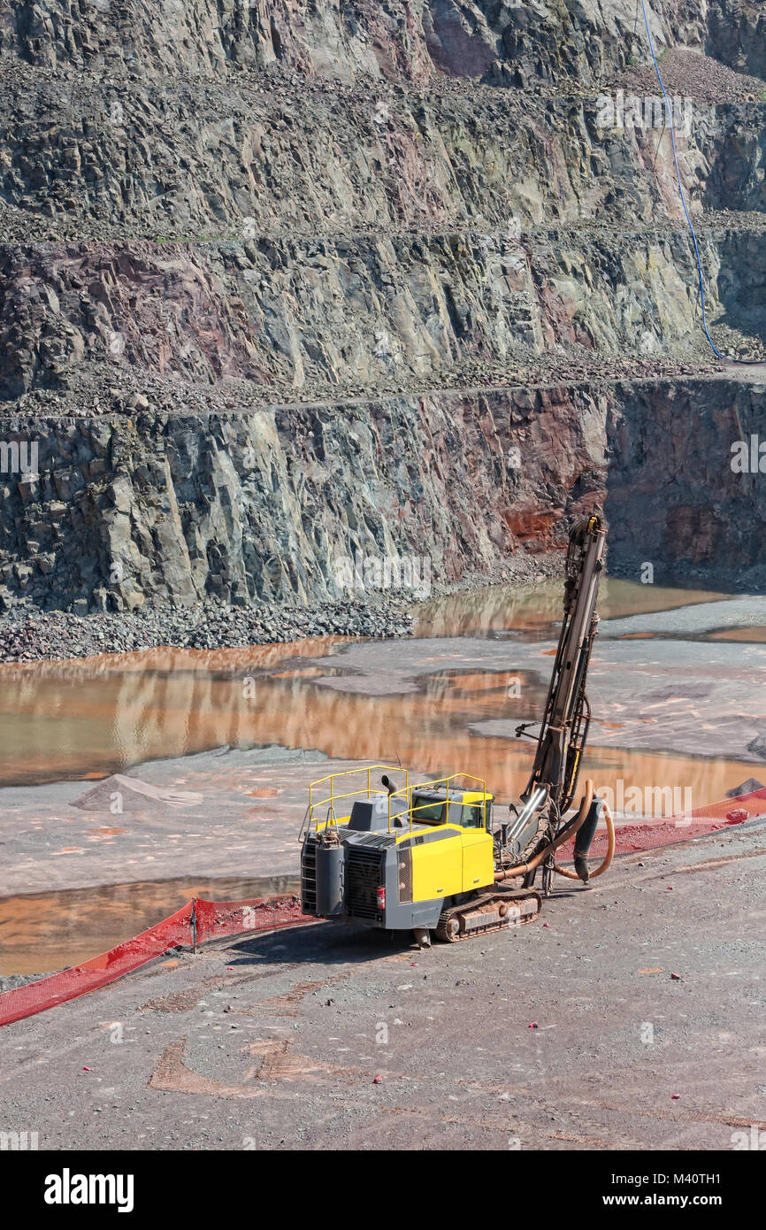 Rock drilling rig machine hi-res stock photography and images - Alamy
