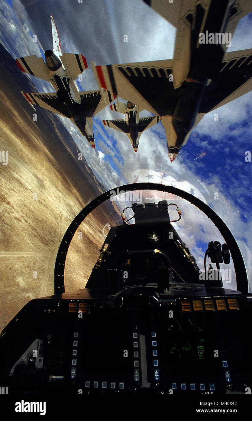 Thunderbirds (U.S. Air Force photo/Tech. Sgt. Justin D. Pyle ...