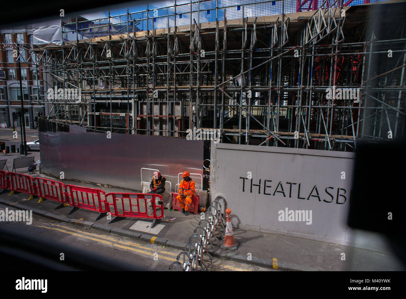 Bus construction workers hi-res stock photography and images - Alamy