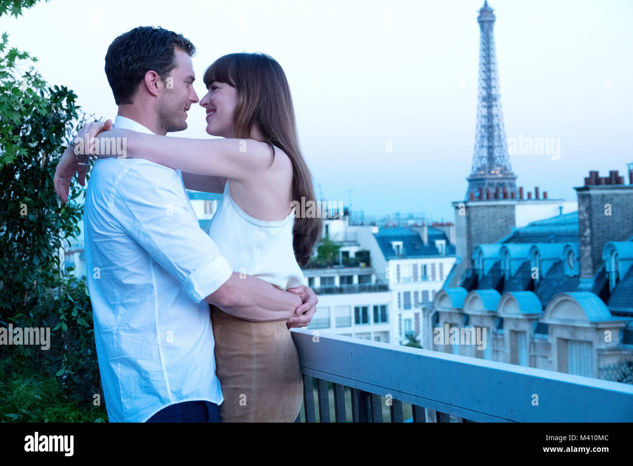 FIFTY SHADES FREED, l-r: Jamie Dornan, Dakota Johnson, 2018. ph: Doane ...