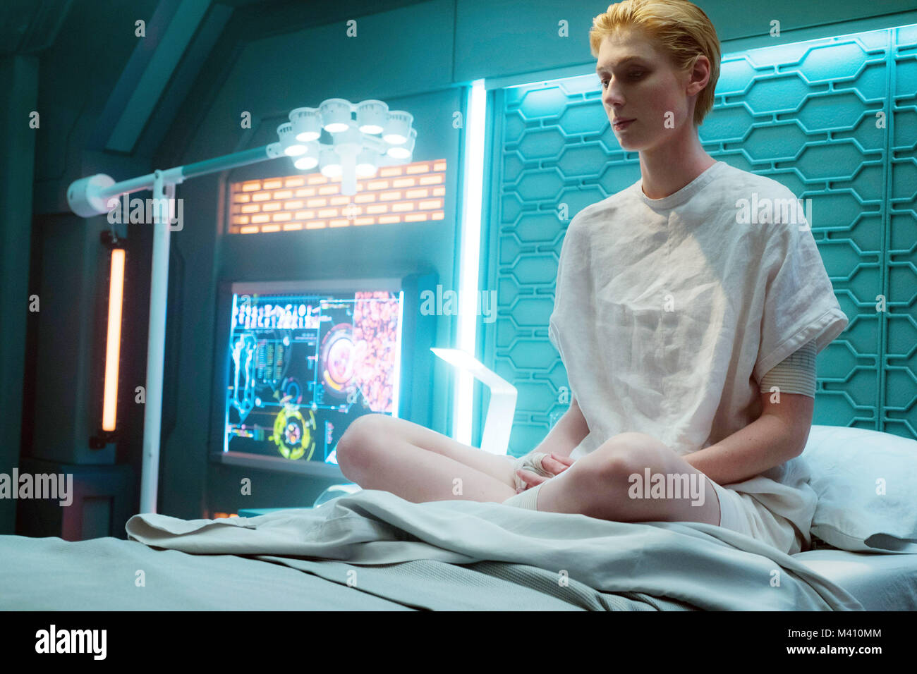 THE CLOVERFIELD PARADOX, Elizabeth Debicki, 2018. ph: Scott Garfield ...