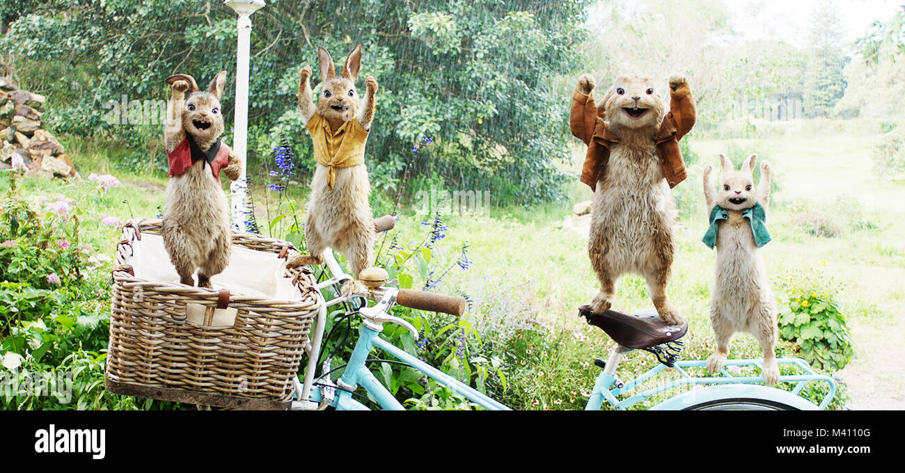 PETER RABBIT, from left: Flopsy (voice: Margot Robbie), Mopsy (voice ...