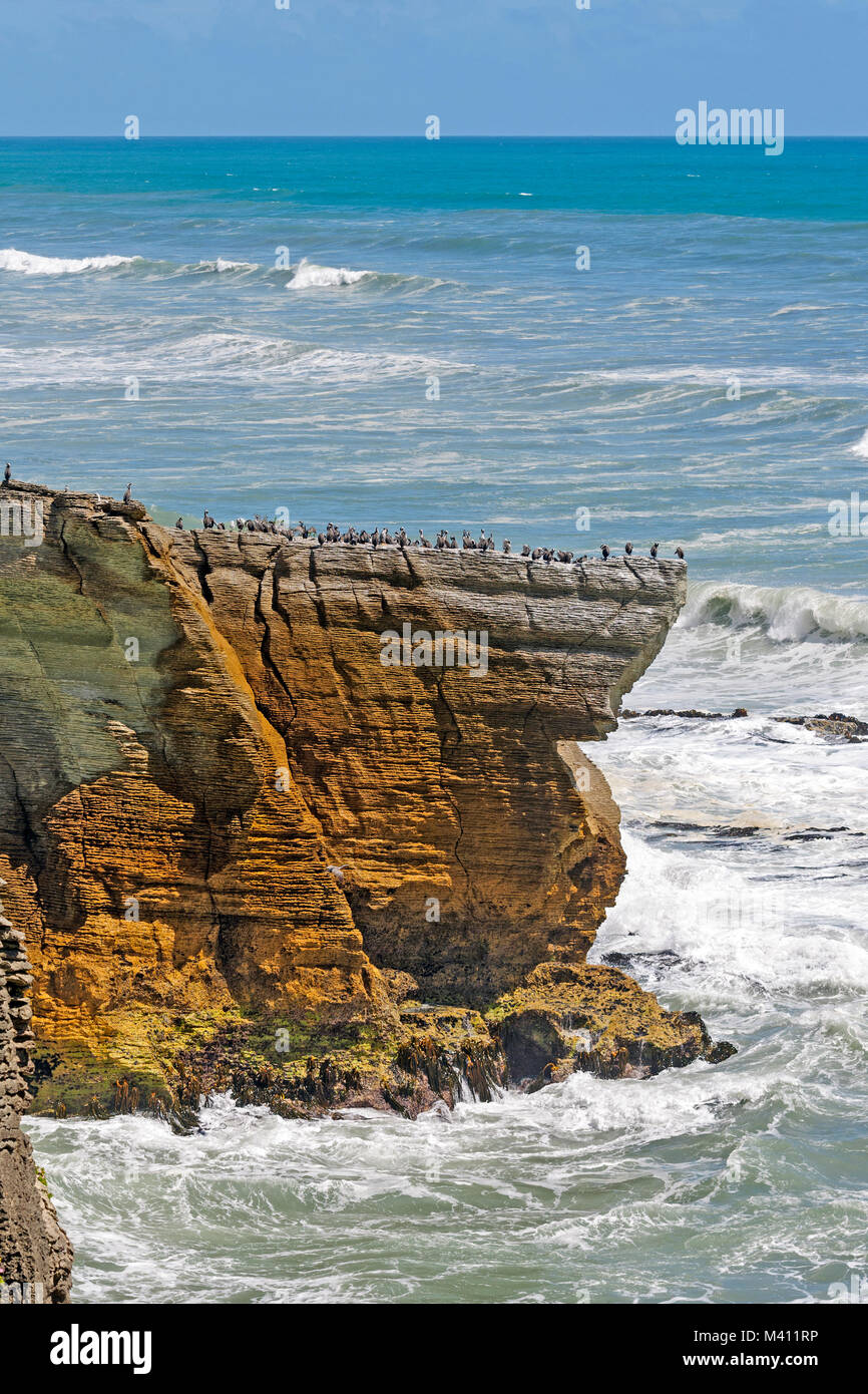 Coastal rock promontory hi-res stock photography and images - Alamy