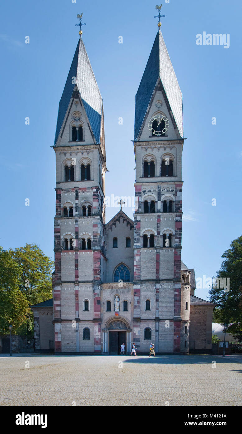 St castor church hi-res stock photography and images - Alamy
